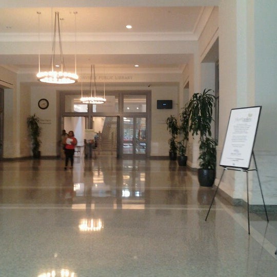 Jacksonville Public Library Main Branch - Downtown Jacksonville ...