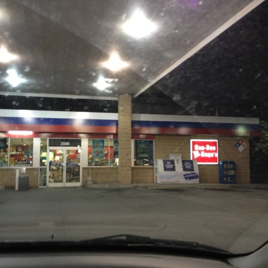 Han Dee Hugo's - 89 visitors