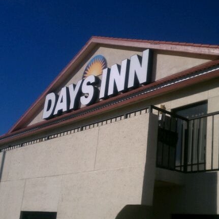 Days Inn - Hotel in Downtown Destin