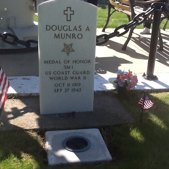 Douglas Munro Memorial & Grave - Cle Elum, WA