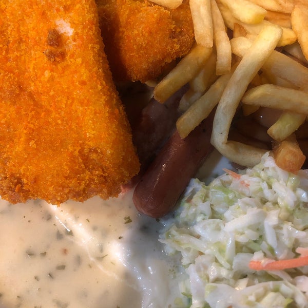 8 miles Burger & Western - 40 tips from 2451 visitors