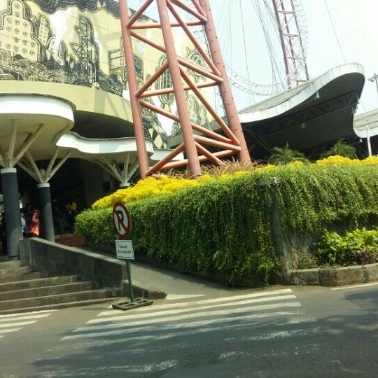 Gerbang pintu ancol barat - Jakarta Utara - Taman impian jaya ancol