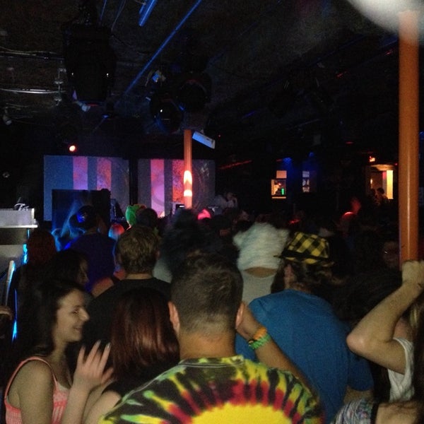 Flashbacks Nite Club - Night Club in Kelowna