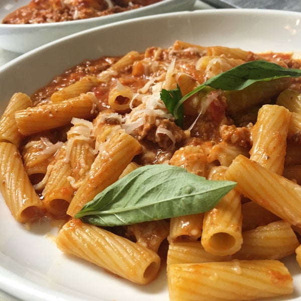 Robke's Country Inn - Italian Restaurant in Northport