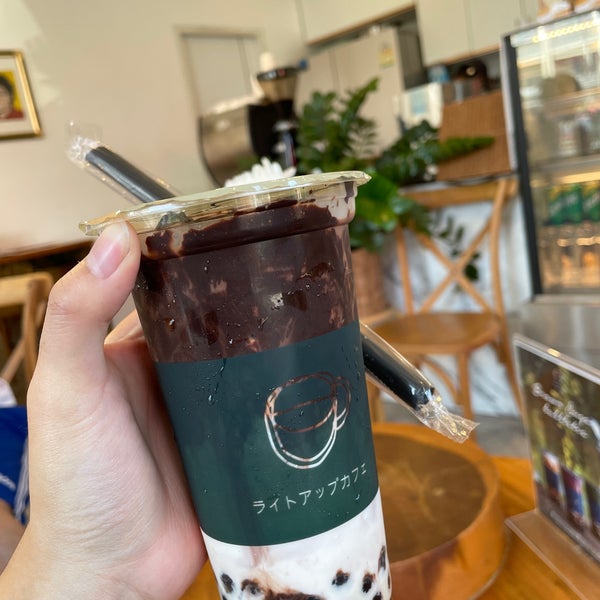 Light Up Cafe (ไลท์อัพคาเฟ่) - 5 tips from 111 visitors