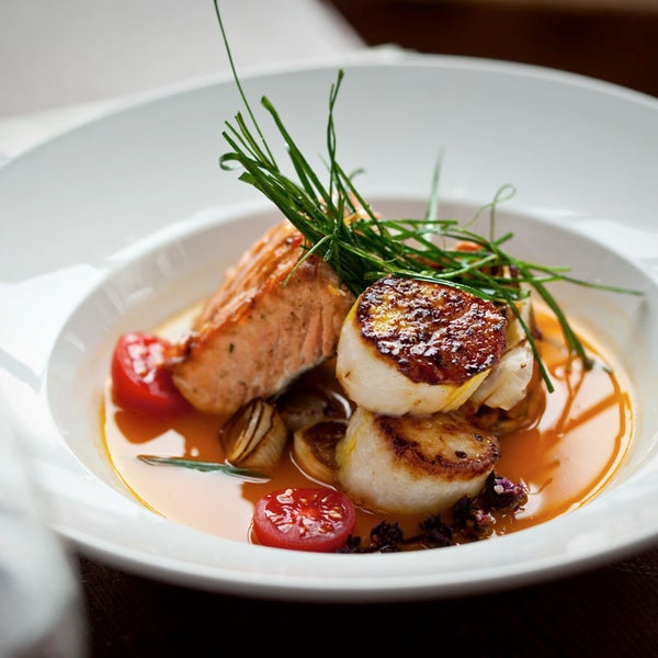 Photos at Cascade Dining Room - New American Restaurant in Timberline Lodge