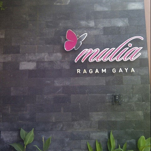 Mulia ragam gaya - Clothing Store in Kartosuro