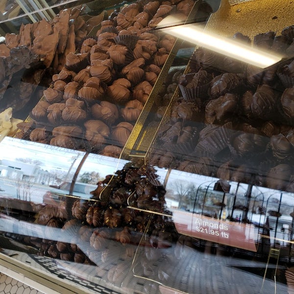 Philadelphia Candies - Candy Store