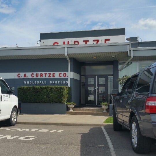 C. A. Curtze Co - Distribution Center in East Erie