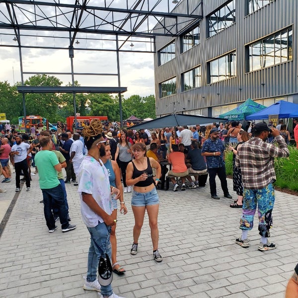 The Stacks at 3 Crossings - Office in Strip District