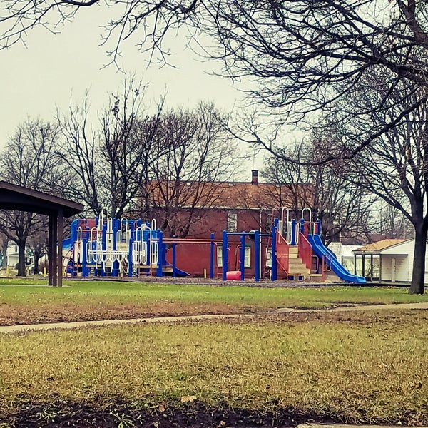 Pulaski Park - East Erie - 0 tips