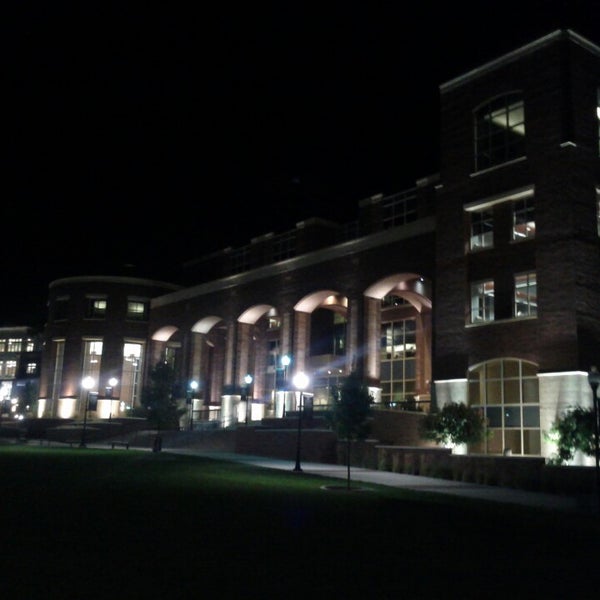 Photos at Mathewson-IGT Knowledge Center - College Library