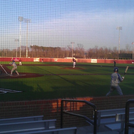 Richard "Itchy" Jones Stadium - Baseball Stadium in Carbondale