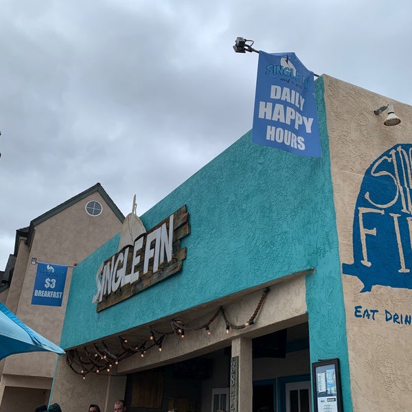 Single Fin Surf Grill - Restaurant in Mission Beach