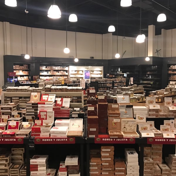 Photos at JR Discount Factory Outlet - Selma, NC