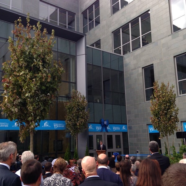 Harker Interdisciplinary Science and Engineering Laboratory #udel ...