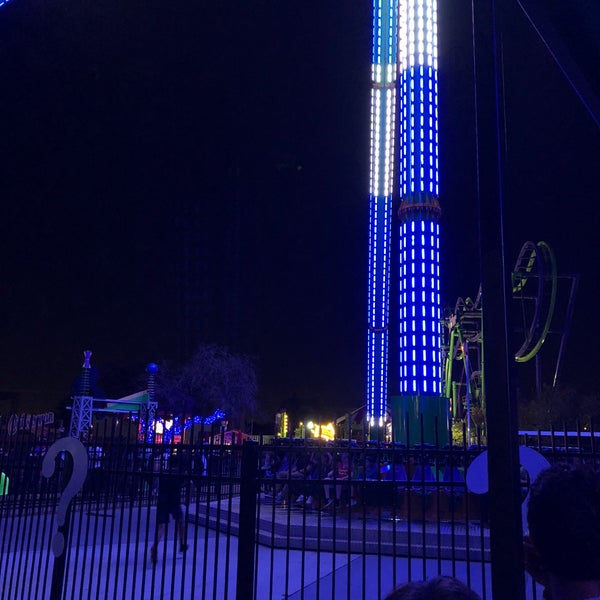 The Riddler Revenge - Theme Park Rides/Attractions in Arlington