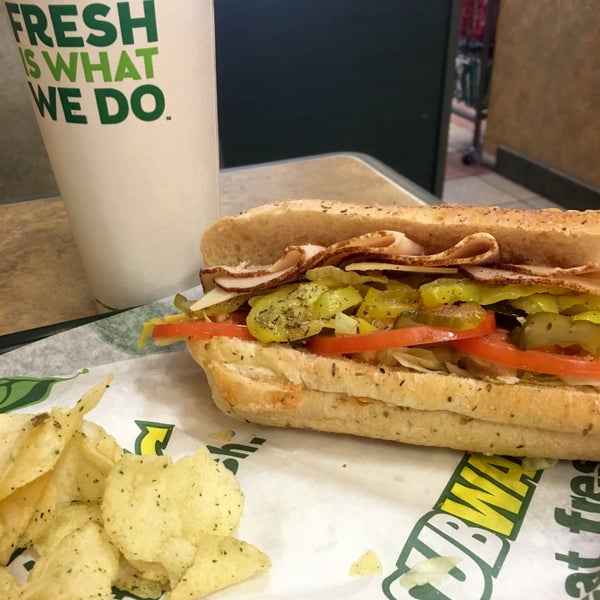SUBWAY - McDowell Mountain Ranch - 2 tips