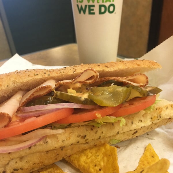 SUBWAY - McDowell Mountain Ranch - 2 tips
