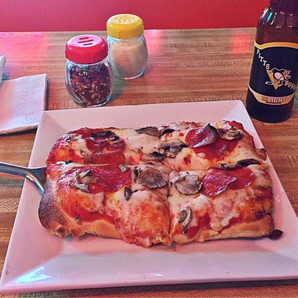 Hotel Loyal Pizza - 4 tips from 100 visitors