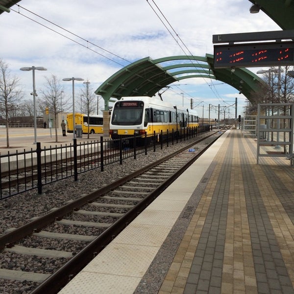 Belt Line Station (DART Rail) - Las Colinas - 4 tips