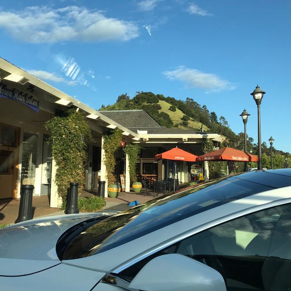 San Anselmo Red Hill