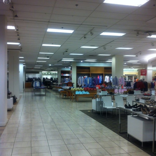 Hudson's Bay - Downtown Victoria - 2 tips from 607 visitors