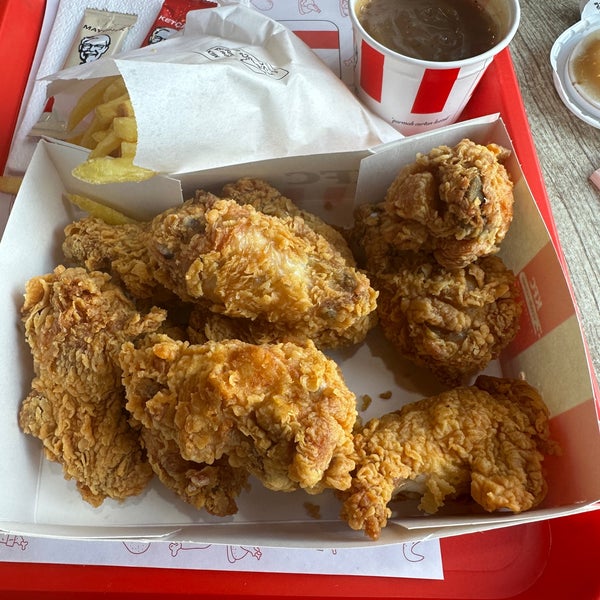 KFC - Fried Chicken Joint in Kadıköy