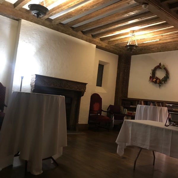 WPI Higgins House - 100 Institute Rd