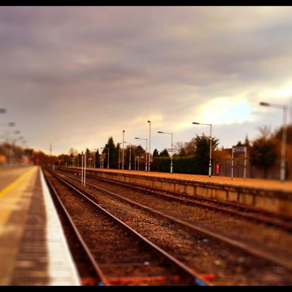 Tattenham Corner Railway Station (TAT) - Rail Station in Tattenham Corner