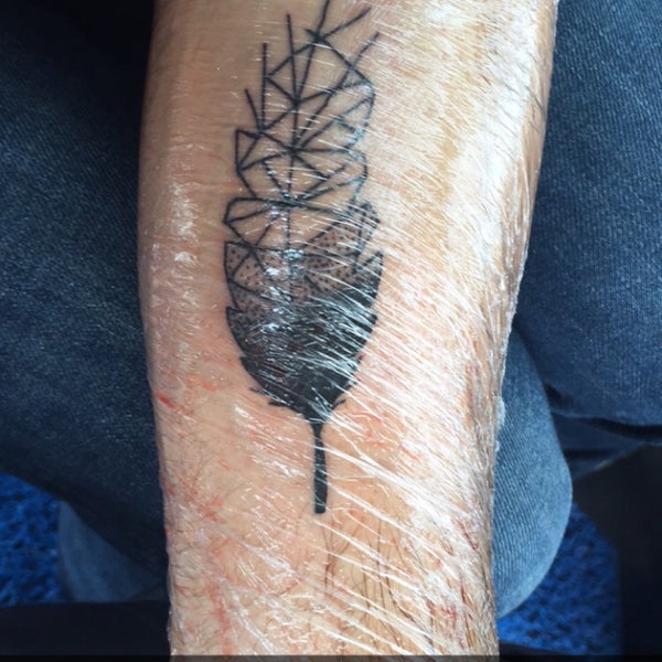 Billy Tattoo Calis - Tattoo Parlor