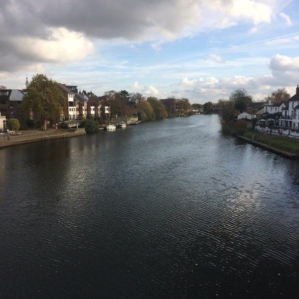 Staines Bridge - Bridge in Staines