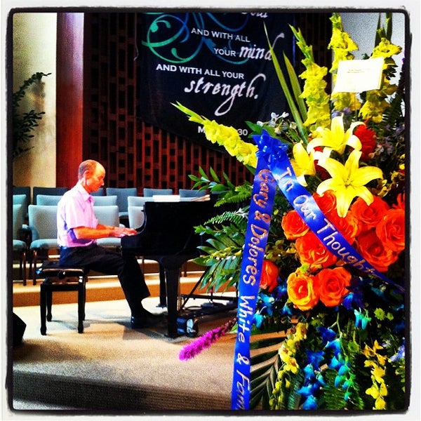 Photos at Wilshire Avenue Community Church - Downtown Fullerton - 66 ...