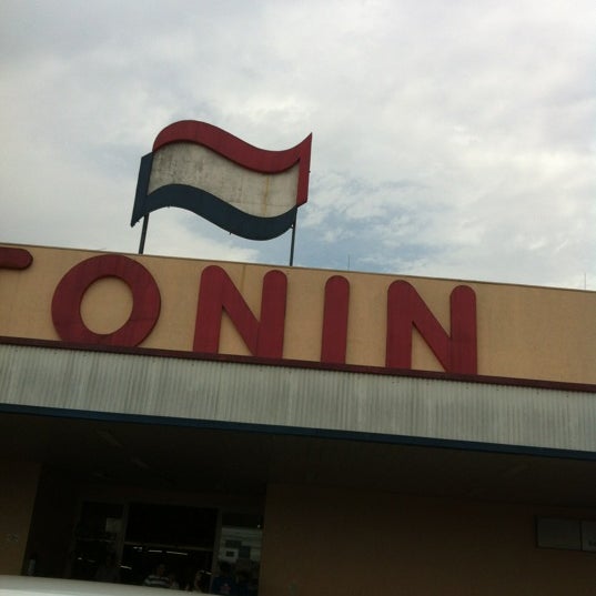 Tonin Supermercado - Supermarket