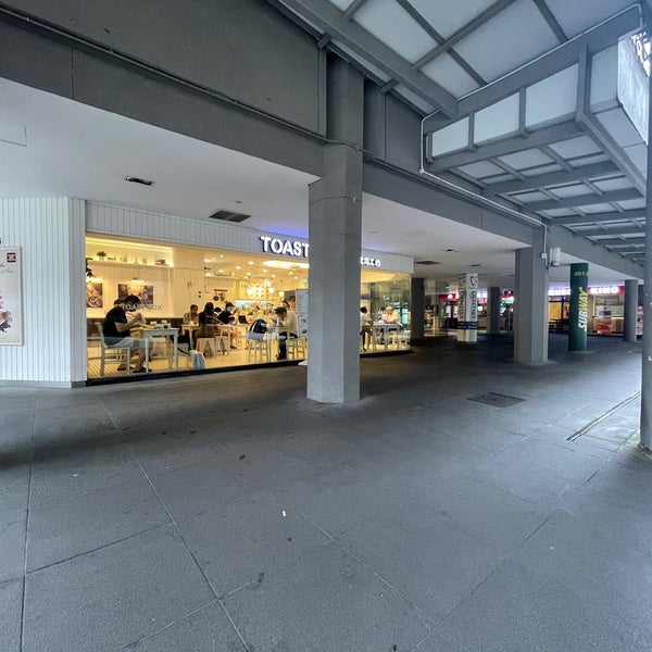 Photos at Kitchener Complex - Buildings in Singapore