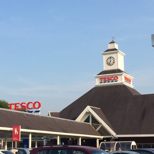 Tesco Extra - Ackhurst Industrial Park, Foxhole Rd