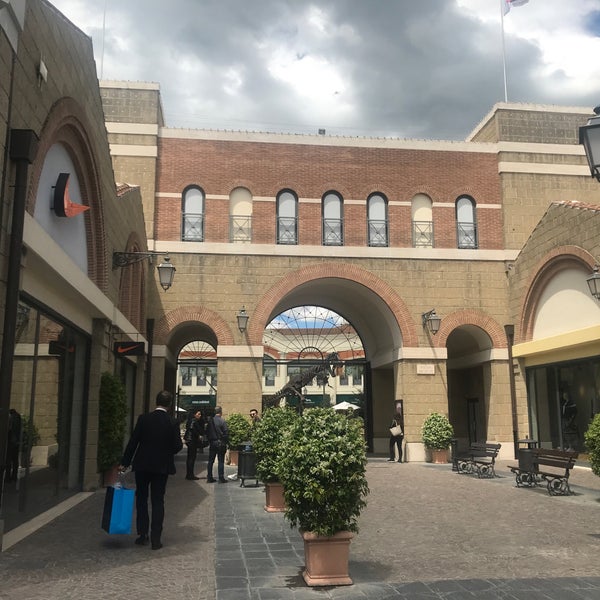 Nike Factory Store - Sporting Goods Retail in Rome