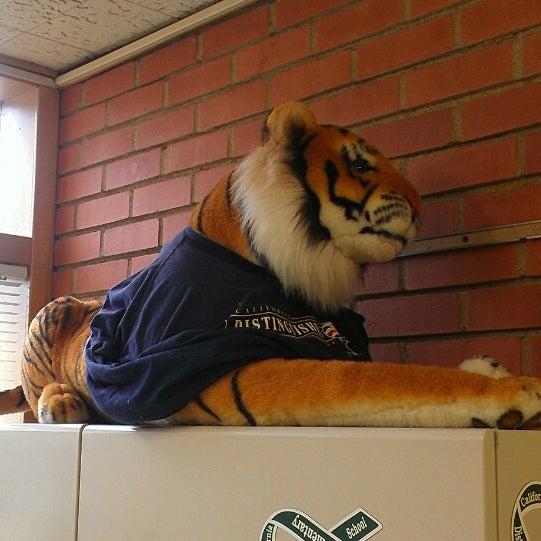 Isleton Elementary School - Isleton, CA