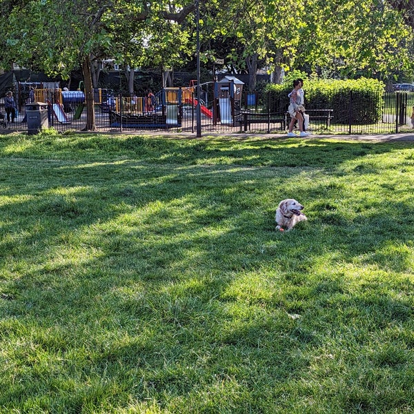 Eel Brook Common - Park in Hammersmith and Fulham