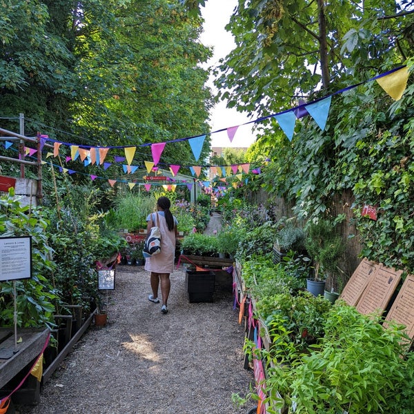 Battersea Flower Station - Garden Center in London