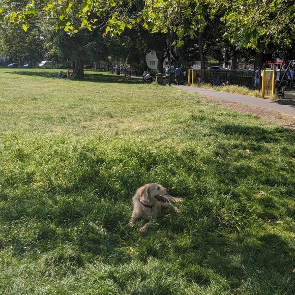 Eel Brook Common - Park in Hammersmith and Fulham