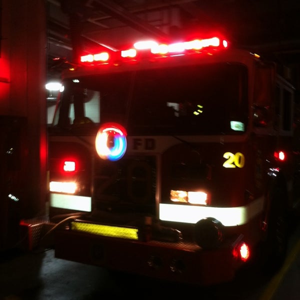 DCFD Engine 20/Truck 12 - Fire Station in Tenleytown