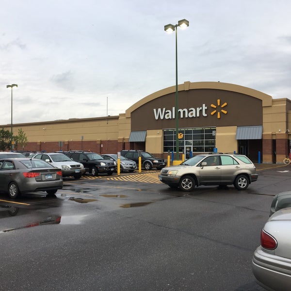 Walmart (Now Closed) - Snelling Hamline - Saint Paul, MN