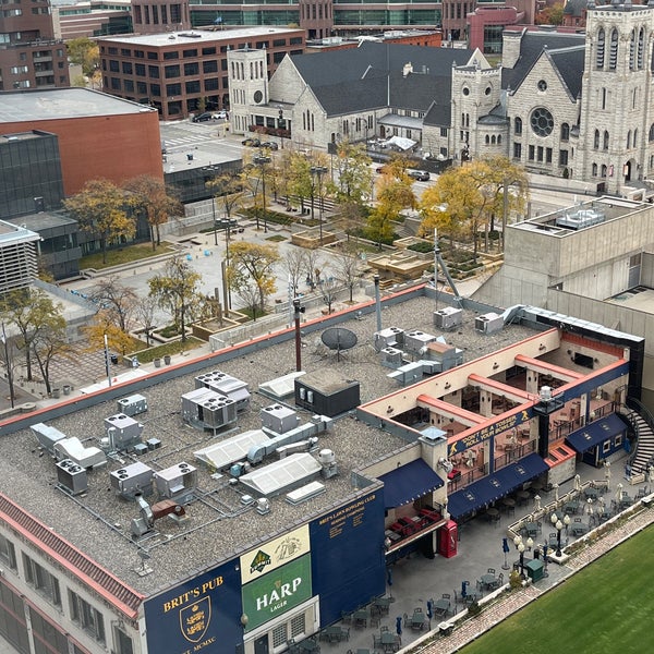 Target Plaza South - Office in Downtown West