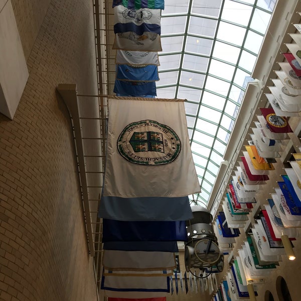 Hall Of Flags Massachusetts State House - Beacon Hill - 109 visitors