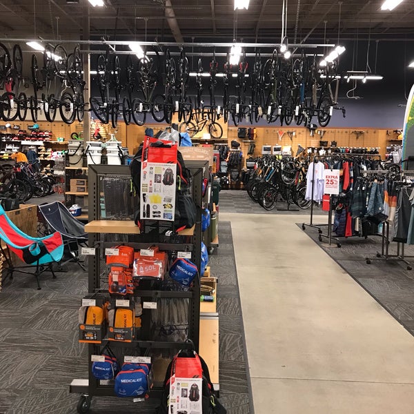 REI - 12 tips from 2807 visitors