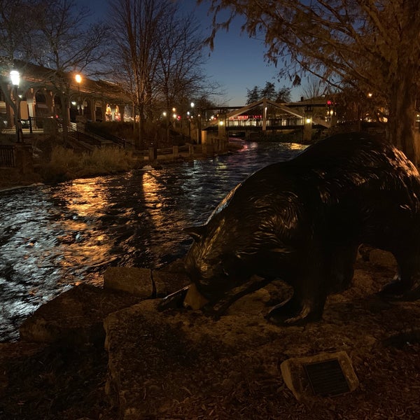 Fox River Parkway Trail - Hiking Trail in Waukesha