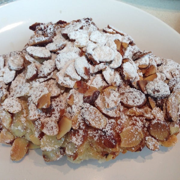 Moja Coffee - Café in North Vancouver