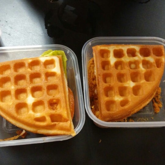 Photos at Leomag Waffle - Food Truck