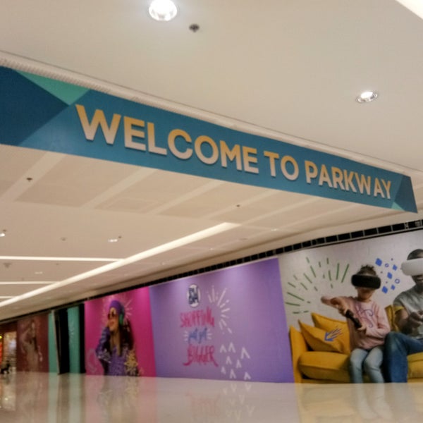 SM City Fairview Parkway - Shopping Mall in Quezon City District 5